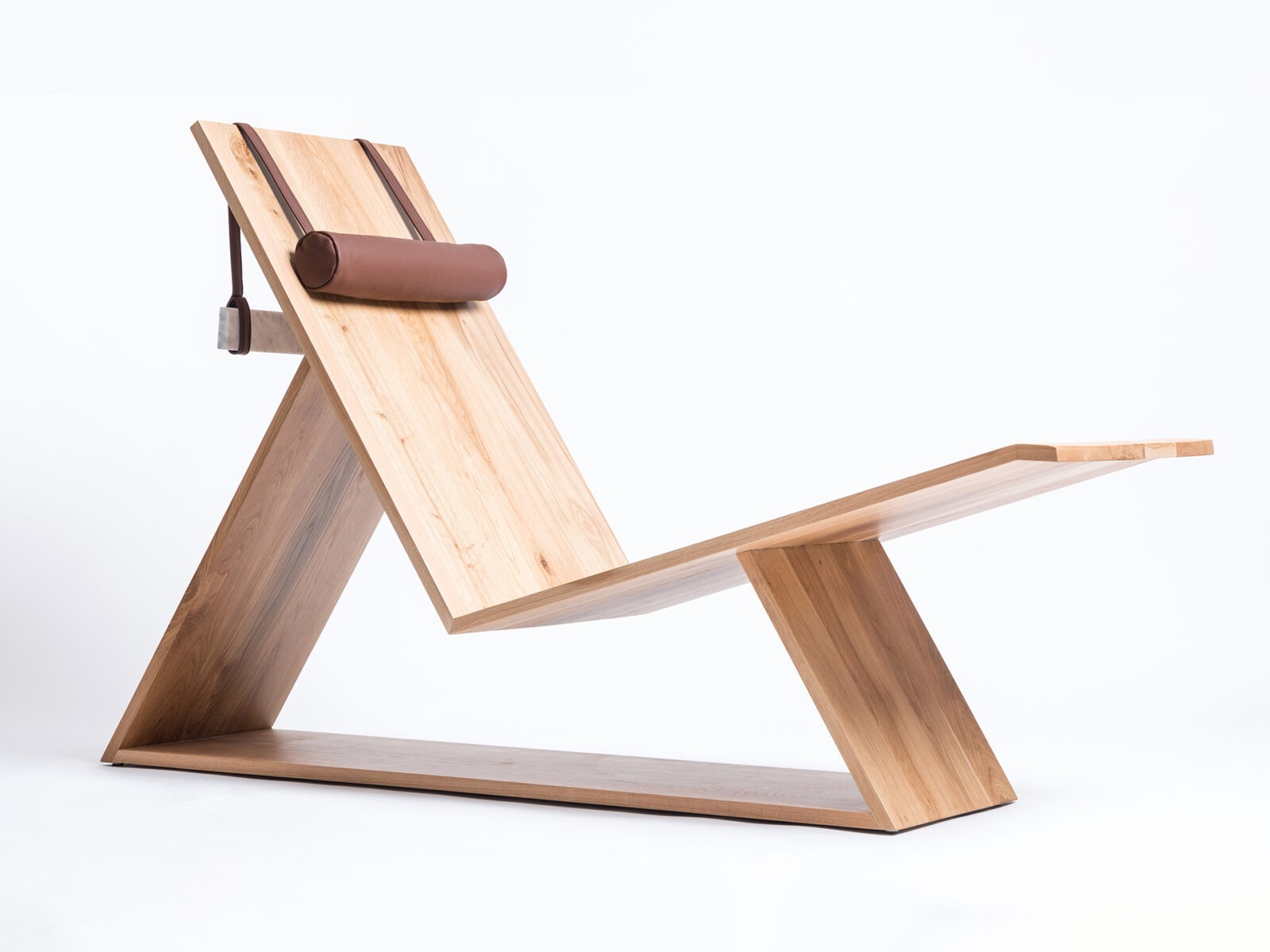 Chloe Chair | Minimal Studio