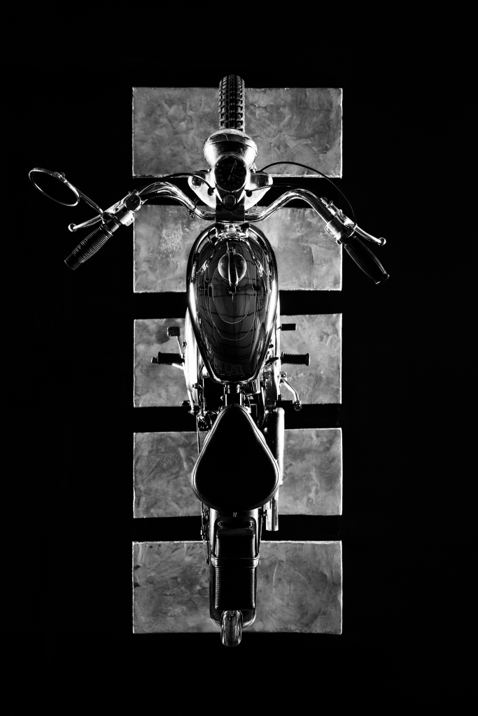 Bullet Chrome | Minimal Studio